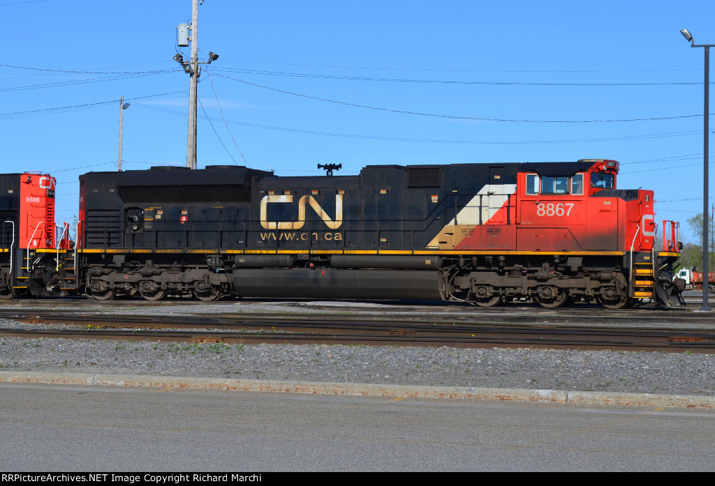 CN 8867